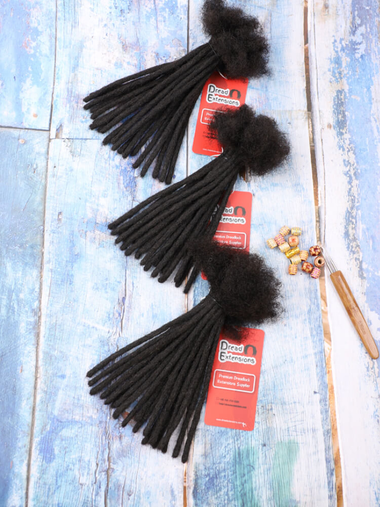 Instant Locs Guide 2022: Cost, Maintenance, Styling, and More - Dread ...